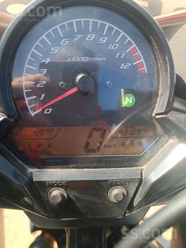 Honda CBR 125R 2013 Rīga, ar dzinēja tilpumu 0.13 L un nobraukumu 0 tūkst. km par 2000 €, foto 8 vietnē AUTOMOTO.COM.LV