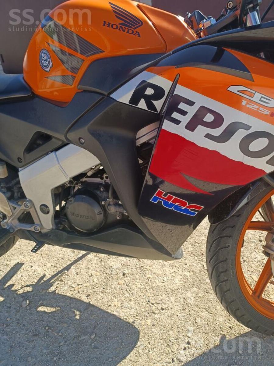 Honda CBR 125R 2013 Rīga, ar dzinēja tilpumu 0.13 L un nobraukumu 0 tūkst. km par 2000 €, foto 11 vietnē AUTOMOTO.COM.LV