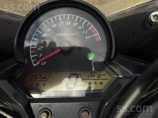 Honda CBR 125R 2014 Rēzekne, ar dzinēja tilpumu 0.13 L un nobraukumu 0 tūkst. km par 2000 €, foto 10 vietnē AUTOMOTO.COM.LV