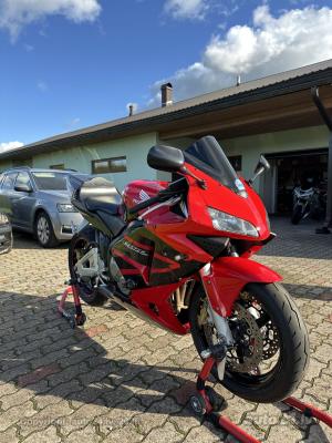 Melns Honda CBR 600 2004 Tartu, ar dzinēja tilpumu 0.60 L un nobraukumu 34 tūkst. km par 3500 €, foto 5 vietnē AUTOMOTO.COM.LV