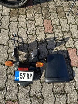 Melns Honda CBR 600 2004 Tartu, ar dzinēja tilpumu 0.60 L un nobraukumu 34 tūkst. km par 3500 €, foto 10 vietnē AUTOMOTO.COM.LV