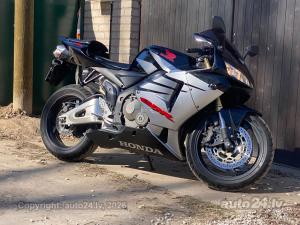 Черный Хонда CBR 600 2005 в Таллин, объемом двигателя 0.60 л и пробегом 56 тыс. км за 4200 €, фото 4 на AUTOMOTO.COM.LV