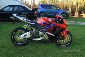 Черный Хонда CBR 600 2005 в Пярну, объемом двигателя 0.60 л и пробегом 48 тыс. км за 4000 €, фото 7 на AUTOMOTO.COM.LV