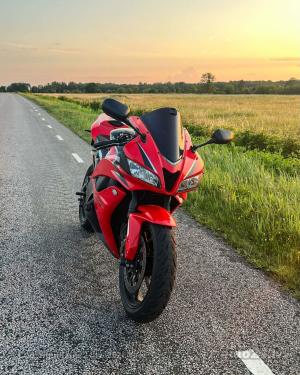 Black Honda CBR 600 2010 in Tallinn, with an engine capacity of 0.60 L and mileage of 26 thousand km for 6500 €, photo 5 on AUTOMOTO.COM.LV