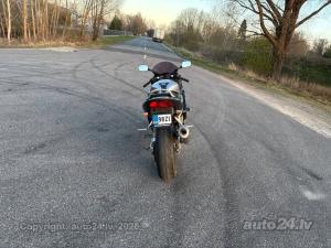 Серый Хонда CBR 600 2006 в Таллин, объемом двигателя 0.60 л и пробегом 27 тыс. км за 2800 €, фото 4 на AUTOMOTO.COM.LV
