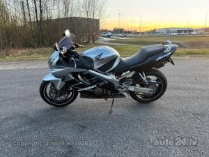 Серый Хонда CBR 600 2006 в Таллин, объемом двигателя 0.60 л и пробегом 27 тыс. км за 2800 €, фото 6 на AUTOMOTO.COM.LV