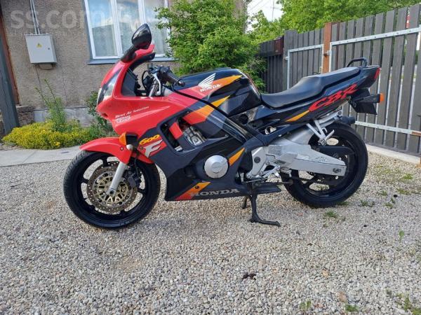 Хонда CBR 600 1995 в Бауска, объемом двигателя 0.60 л и пробегом 0 тыс. км за 980 €, фото 6 на AUTOMOTO.COM.LV