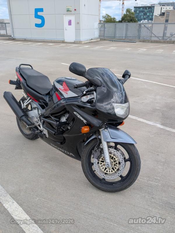 Honda CBR 600 1996 in Tallinn, with an engine capacity of 0.60 L and mileage of 40 thousand km for 1600 €, photo 1 on AUTOMOTO.COM.LV