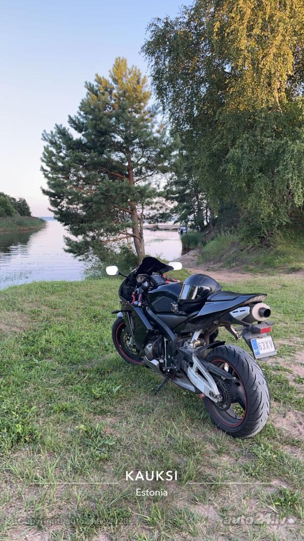 Хонда CBR 600 2004 в Таллин, объемом двигателя 0.60 л и пробегом 33 тыс. км за 3950 €, фото 2 на AUTOMOTO.COM.LV
