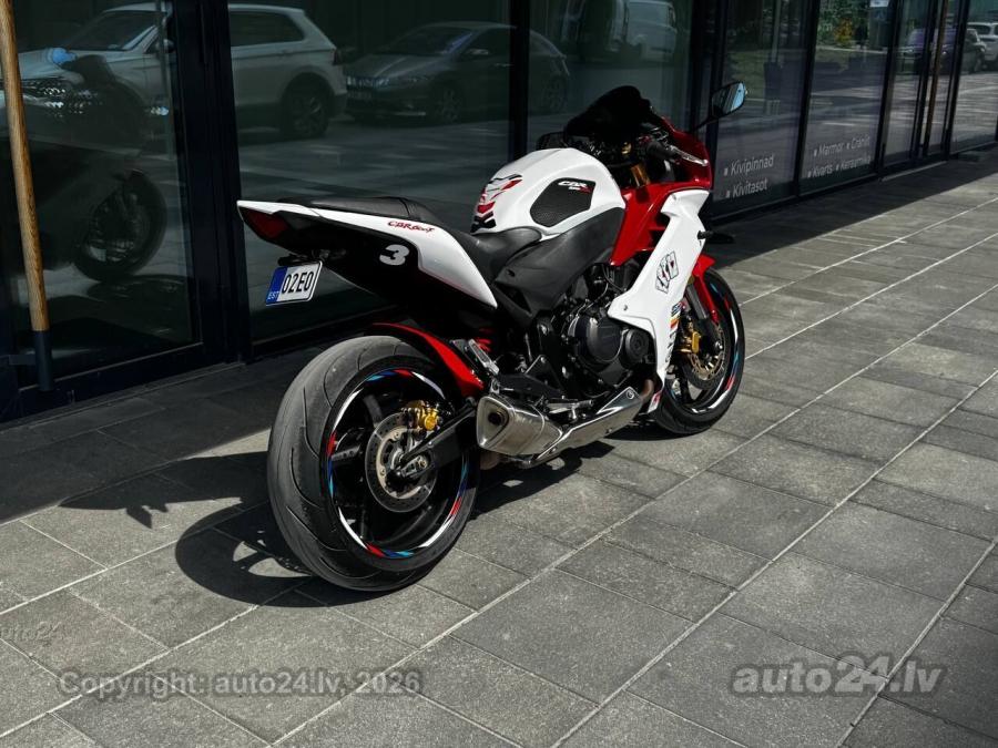 Хонда CBR 600 2011 в Таллин, объемом двигателя 0.60 л и пробегом 13 тыс. км за 3700 €, фото 4 на AUTOMOTO.COM.LV