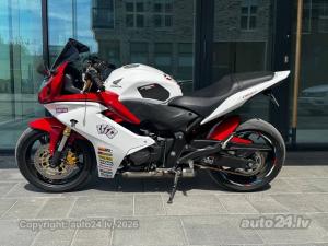 Хонда CBR 600 2011 в Таллин, объемом двигателя 0.60 л и пробегом 13 тыс. км за 3700 €, фото 10 на AUTOMOTO.COM.LV