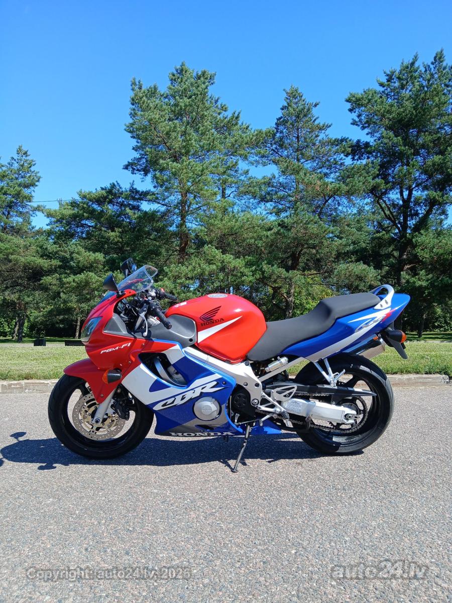 Honda CBR 600 2001 Tallina, ar dzinēja tilpumu 0.60 L un nobraukumu 49 tūkst. km par 4000 €, foto 7 vietnē AUTOMOTO.COM.LV