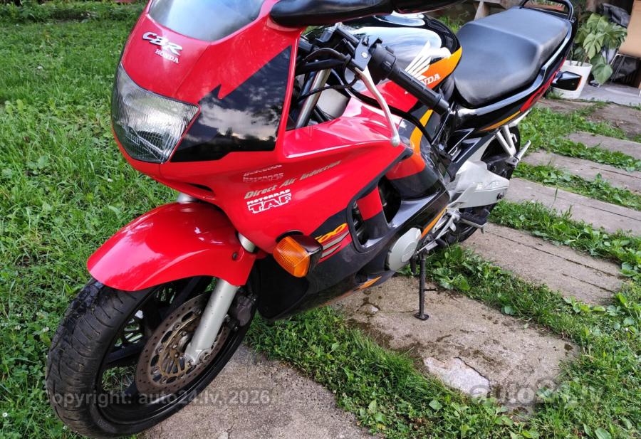 Красный Хонда CBR 600 1995 в Мадона, объемом двигателя 0.00 л и пробегом 41 тыс. км за 1600 €, фото 3 на AUTOMOTO.COM.LV