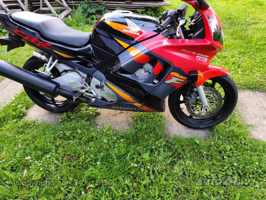 Красный Хонда CBR 600 1995 в Мадона, объемом двигателя 0.00 л и пробегом 41 тыс. км за 1600 €, фото 5 на AUTOMOTO.COM.LV