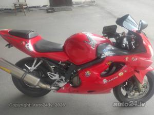 Красный Хонда CBR 600 2001 в Таллин, объемом двигателя 0.60 л и пробегом 60 тыс. км за 2300 €, фото  на AUTOMOTO.COM.LV
