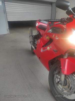 Red Honda CBR 600 2001 in Tallinn, with an engine capacity of 0.60 L and mileage of 60 thousand km for 2300 €, photo 7 on AUTOMOTO.COM.LV