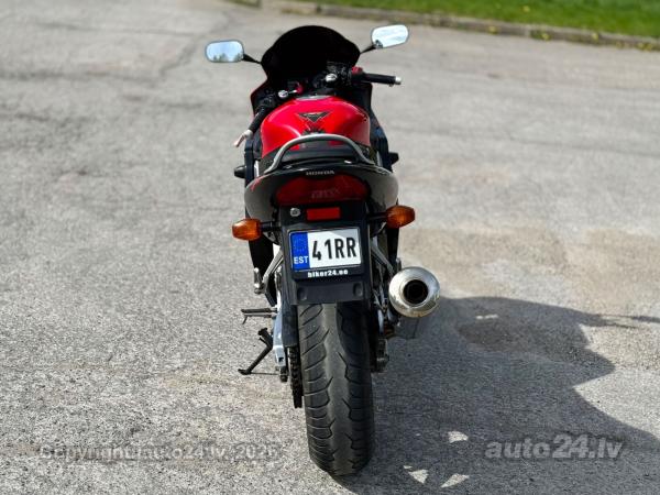Sarkans Honda CBR 600 2006 Tallina, ar dzinēja tilpumu 0.60 L un nobraukumu 23 tūkst. km par 4500 €, foto 6 vietnē AUTOMOTO.COM.LV