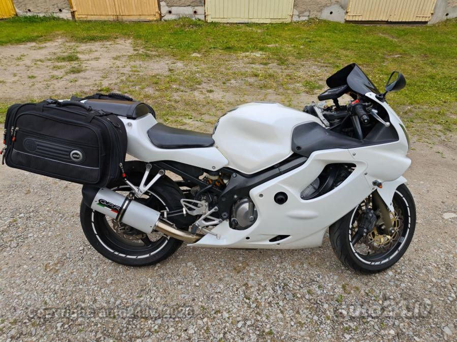 Balts Honda CBR 600 2002 Jegeva, ar dzinēja tilpumu 0.60 L un nobraukumu 29 tūkst. km par 2899 €, foto 17 vietnē AUTOMOTO.COM.LV