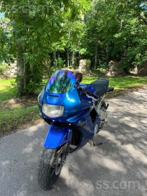 Honda CBR 600F 1992 Tukums, ar dzinēja tilpumu 0.60 L un nobraukumu 0 tūkst. km par 1050 €, foto 3 vietnē AUTOMOTO.COM.LV