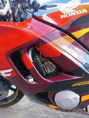 Honda CBR 600F 1997 Rīga, ar dzinēja tilpumu 0.60 L un nobraukumu 0 tūkst. km par 1500 €, foto 4 vietnē AUTOMOTO.COM.LV
