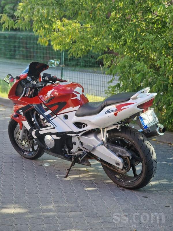 Хонда CBR 600F 1997 в Елгава, объемом двигателя 0.60 л и пробегом 0 тыс. км за 1700 €, фото 4 на AUTOMOTO.COM.LV