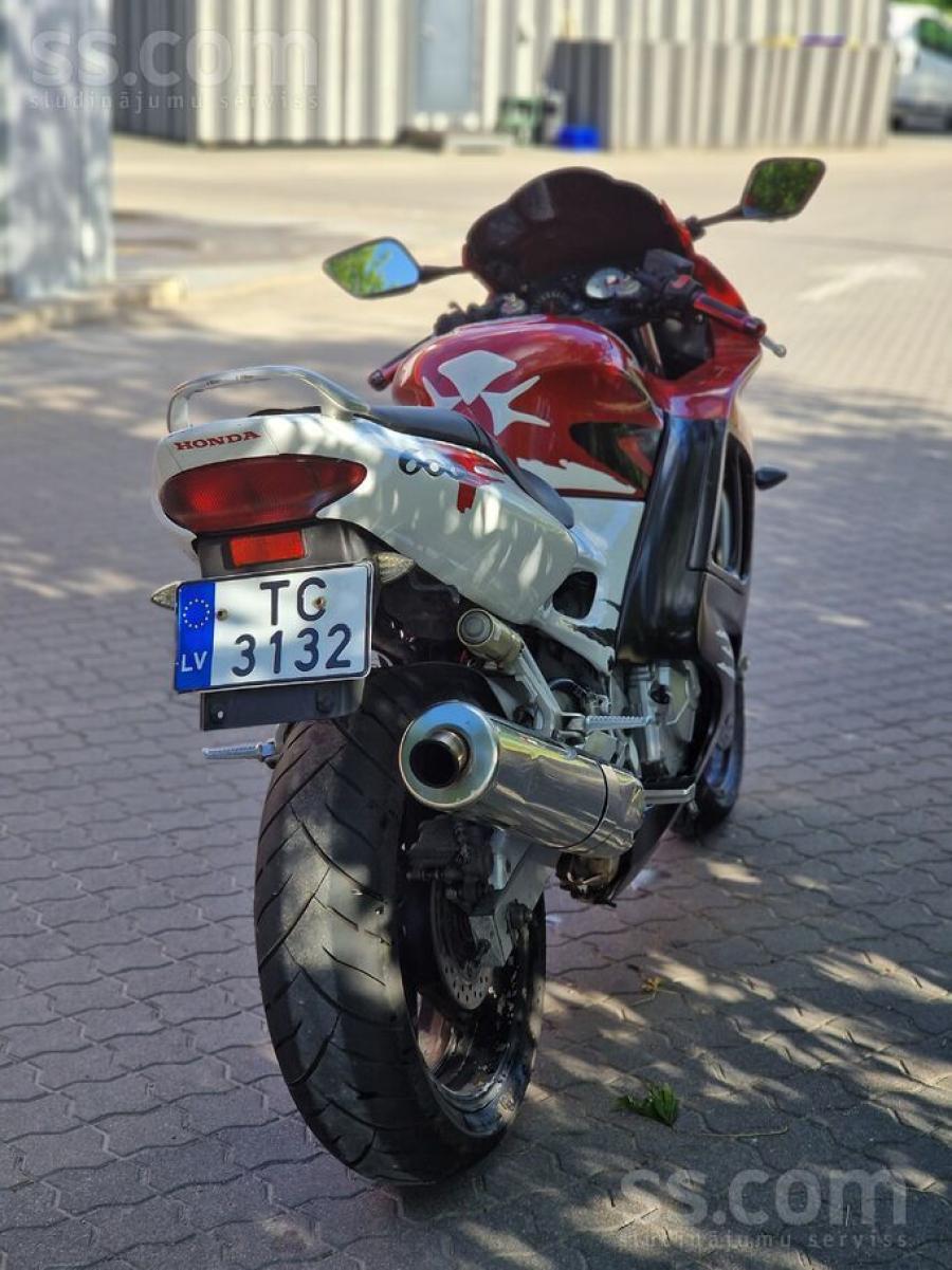 Хонда CBR 600F 1997 в Елгава, объемом двигателя 0.60 л и пробегом 0 тыс. км за 1700 €, фото 6 на AUTOMOTO.COM.LV