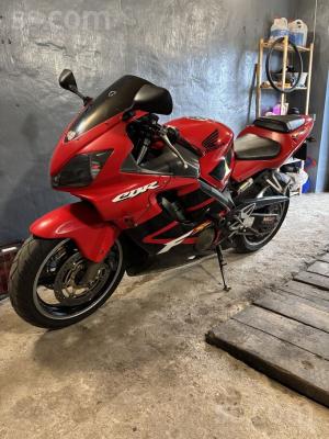 Honda CBR 600F 2001 in Daugavpils, with an engine capacity of 0.60 L and mileage of 0 thousand km for 2550 €, photo  on AUTOMOTO.COM.LV