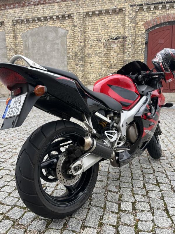 Honda CBR 600F 2007 Ventspils, ar dzinēja tilpumu 0.60 L un nobraukumu 0 tūkst. km par 3000 €, foto 1 vietnē AUTOMOTO.COM.LV