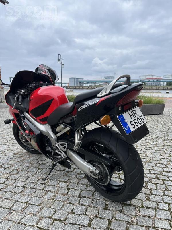 Honda CBR 600F 2007 Ventspils, ar dzinēja tilpumu 0.60 L un nobraukumu 0 tūkst. km par 3000 €, foto 3 vietnē AUTOMOTO.COM.LV