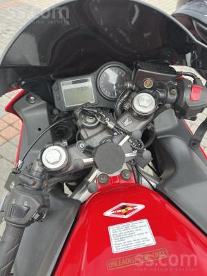Хонда CBR 600F 2007 в Вентспилс, объемом двигателя 0.60 л и пробегом 0 тыс. км за 3000 €, фото 4 на AUTOMOTO.COM.LV