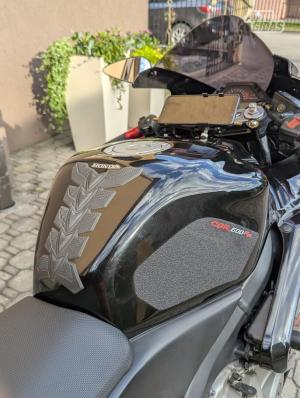 Melns Honda CBR 600RR 2003 Mažeikiai, ar dzinēja tilpumu 0.60 L un nobraukumu 51 tūkst. km par 3999 €, foto 10 vietnē AUTOMOTO.COM.LV