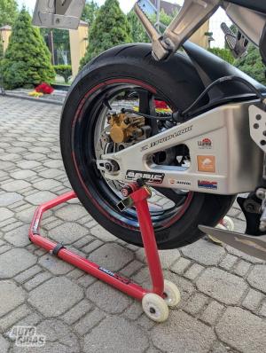 Melns Honda CBR 600RR 2003 Mažeikiai, ar dzinēja tilpumu 0.60 L un nobraukumu 51 tūkst. km par 3999 €, foto 15 vietnē AUTOMOTO.COM.LV