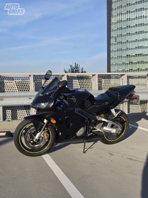 Melns Honda CBR 600RR 2004 Viļņa, ar dzinēja tilpumu 0.60 L un nobraukumu 0 tūkst. km par 4200 €, foto 3 vietnē AUTOMOTO.COM.LV