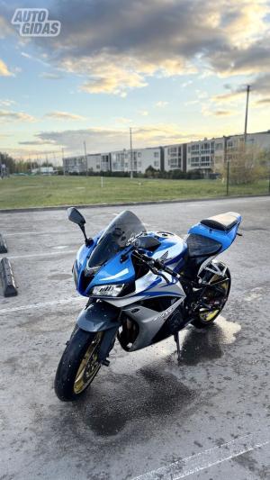 Blue Honda CBR 600RR 2011 in Kaunas, with an engine capacity of 0.60 L and mileage of 35 thousand km for 5200 €, photo 5 on AUTOMOTO.COM.LV