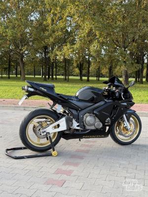Honda CBR 600RR 2003 Viļņa, ar dzinēja tilpumu 0.00 L un nobraukumu 0 tūkst. km par 4100 €, foto 3 vietnē AUTOMOTO.COM.LV