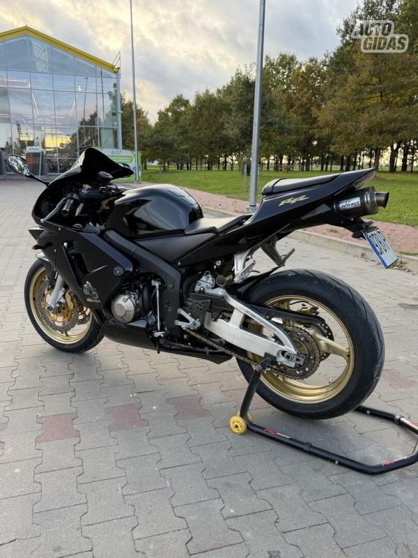Honda CBR 600RR 2003 Viļņa, ar dzinēja tilpumu 0.00 L un nobraukumu 0 tūkst. km par 4100 €, foto 7 vietnē AUTOMOTO.COM.LV