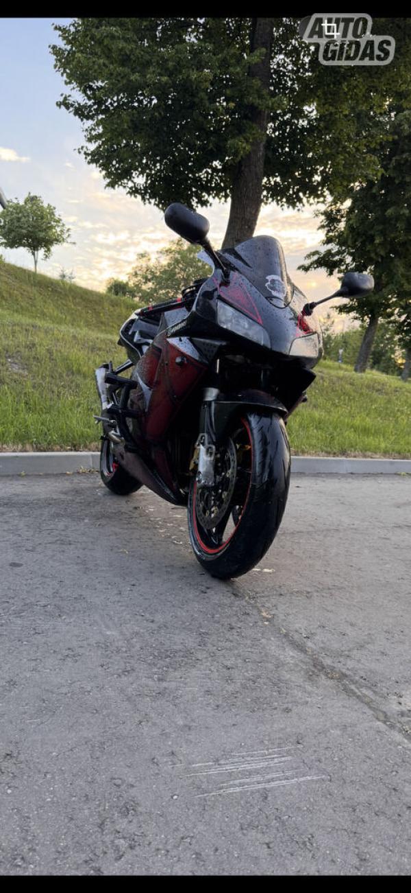 Хонда CBR 600RR 2004 в Алитус, объемом двигателя 0.00 л и пробегом 0 тыс. км за 3500 €, фото 1 на AUTOMOTO.COM.LV