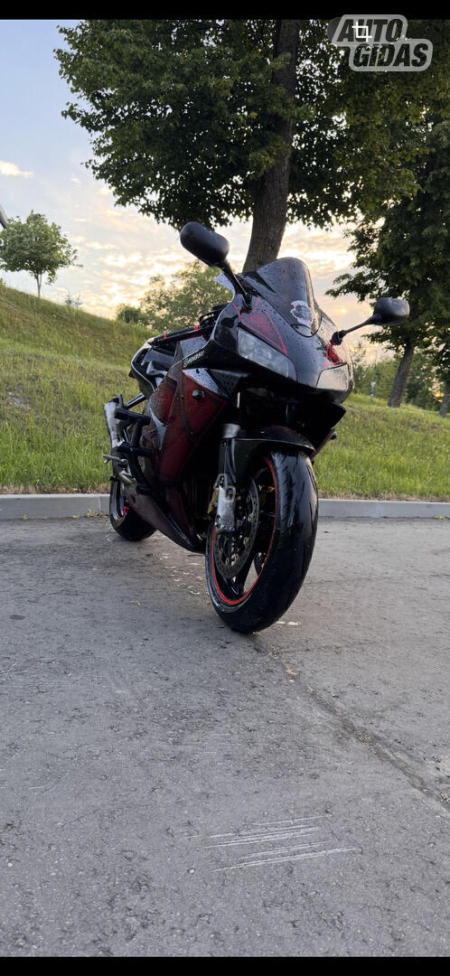 Honda CBR 600RR 2004 in Alytus, with an engine capacity of 0.00 L and mileage of 0 thousand km for 3750 €, photo 1 on AUTOMOTO.COM.LV
