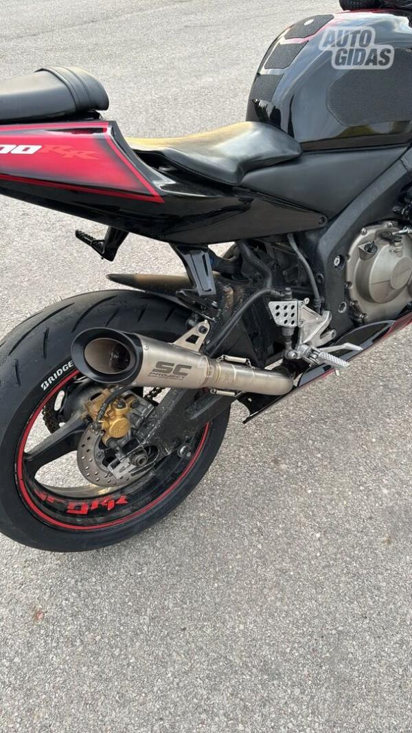 Хонда CBR 600RR 2004 в Алитус, объемом двигателя 0.00 л и пробегом 0 тыс. км за 3500 €, фото 2 на AUTOMOTO.COM.LV