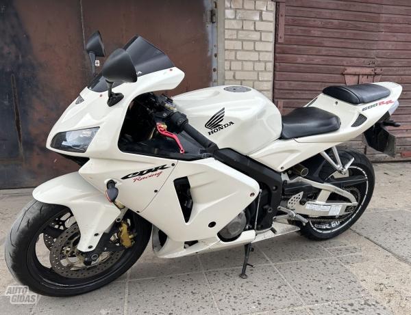 Honda CBR 600RR 2006 Viļņa, ar dzinēja tilpumu 0.60 L un nobraukumu 34 tūkst. km par 4200 €, foto 7 vietnē AUTOMOTO.COM.LV