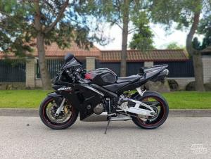 Honda CBR 600RR 2006 in Vilnius, with an engine capacity of 0.00 L and mileage of 0 thousand km for 3999 €, photo 14 on AUTOMOTO.COM.LV