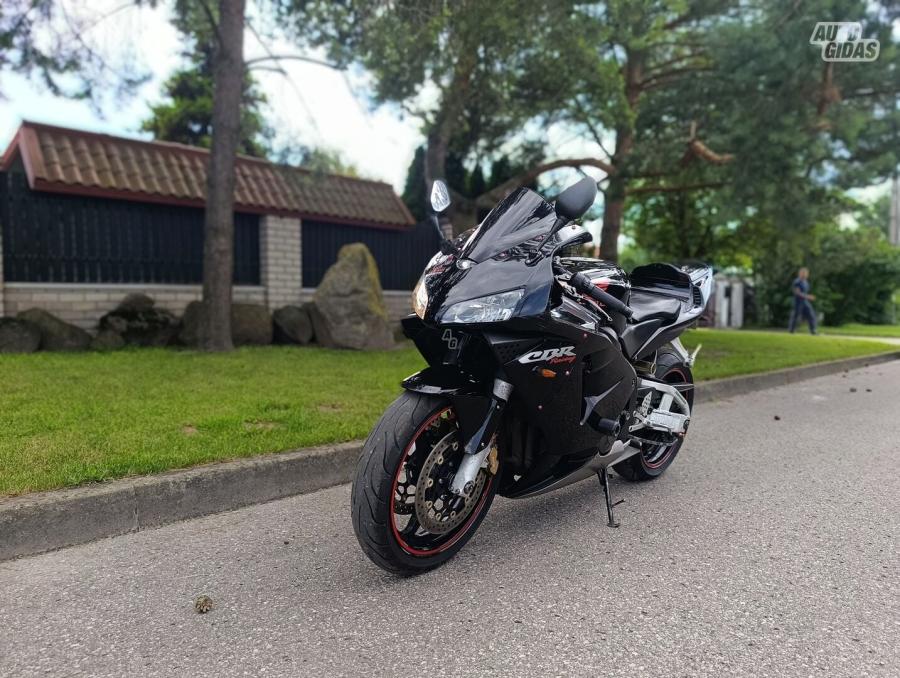 Honda CBR 600RR 2006 in Vilnius, with an engine capacity of 0.00 L and mileage of 0 thousand km for 3999 €, photo 15 on AUTOMOTO.COM.LV