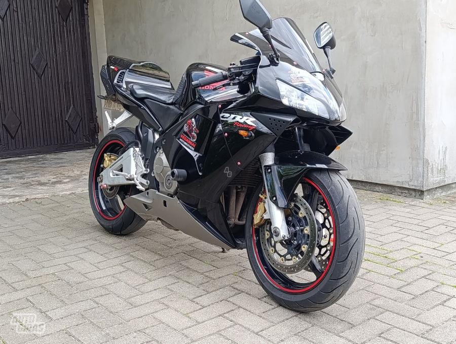 Honda CBR 600RR 2006 in Vilnius, with an engine capacity of 0.00 L and mileage of 0 thousand km for 3999 €, photo 18 on AUTOMOTO.COM.LV