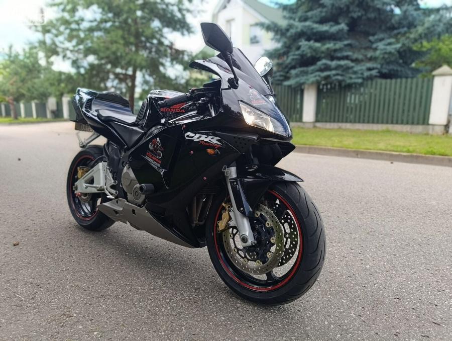 Honda CBR 600RR 2006 in Vilnius, with an engine capacity of 0.00 L and mileage of 0 thousand km for 3999 €, photo 19 on AUTOMOTO.COM.LV