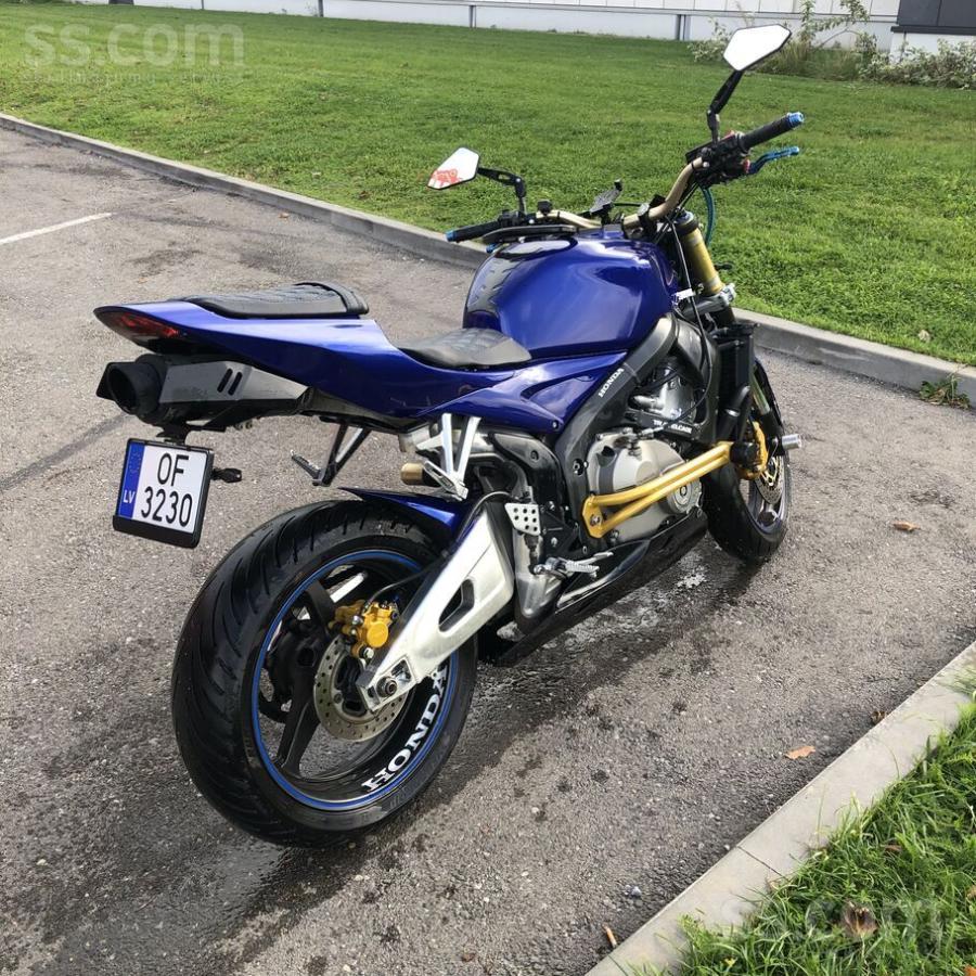 Honda CBR 600RR 2006 in Riga, with an engine capacity of 0.60 L and mileage of 0 thousand km for 1850 €, photo 5 on AUTOMOTO.COM.LV