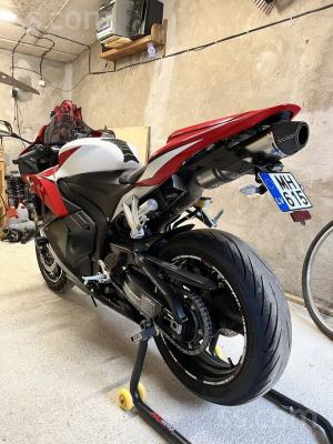 Honda CBR 600RR 2008 in Kuldiga, with an engine capacity of 0.60 L and mileage of 0 thousand km for 4800 €, photo 4 on AUTOMOTO.COM.LV