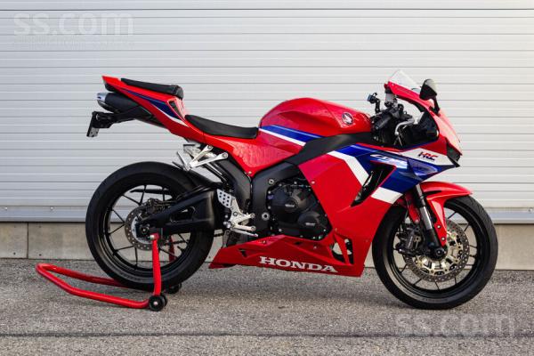 Honda CBR 600RR 2025 in Tallinn, with an engine capacity of 0.60 L and mileage of 0 thousand km for 9990 €, photo 5 on AUTOMOTO.COM.LV