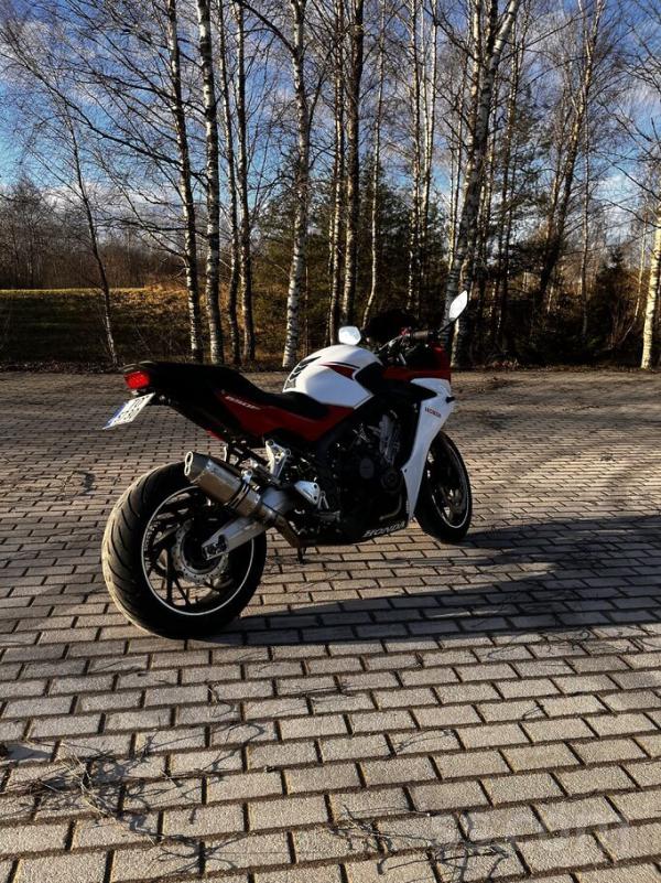 Honda CBR 650F 2014 Liepāja, ar dzinēja tilpumu 0.65 L un nobraukumu 0 tūkst. km par 3300 €, foto 2 vietnē AUTOMOTO.COM.LV