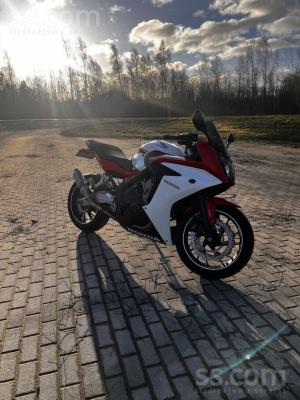 Honda CBR 650F 2014 Liepāja, ar dzinēja tilpumu 0.65 L un nobraukumu 0 tūkst. km par 3300 €, foto 4 vietnē AUTOMOTO.COM.LV