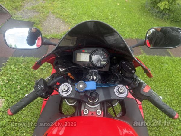 Хонда CBR 900 2002 в Таллин, объемом двигателя 0.95 л и пробегом 57 тыс. км за 3200 €, фото 3 на AUTOMOTO.COM.LV